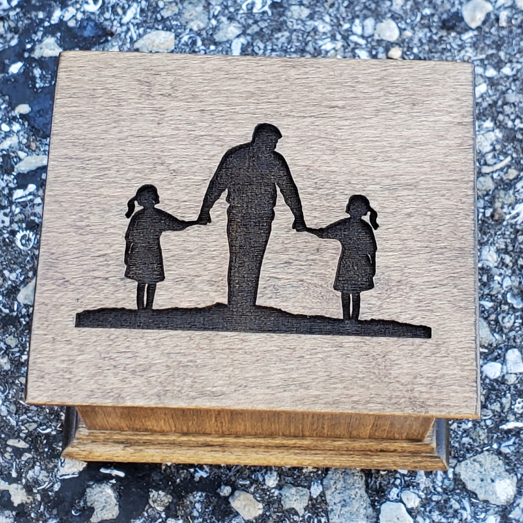 Girls Dad engraved music box with dad and 2 daughters image your choic ...